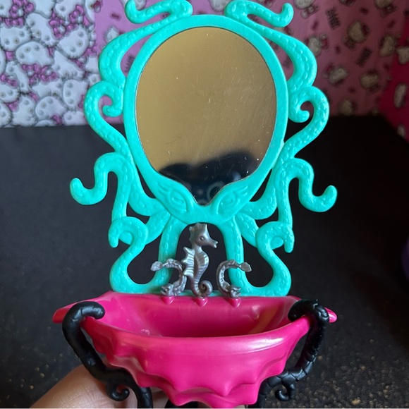 monster high | Toys | Monster High Lagoona Blue Bathroom Set | Poshmark